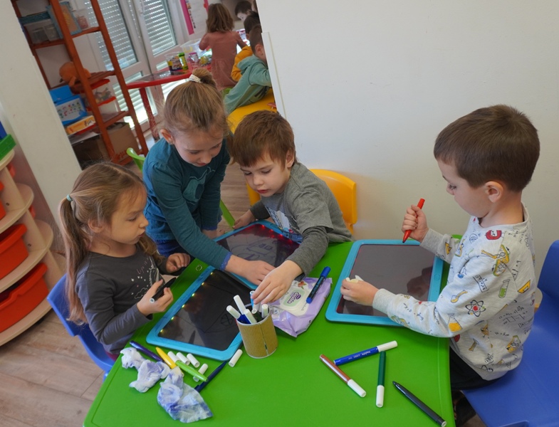 DAROVITA DJECA / DV Osmijeh dobio najsuvremeniju didaktičku opremu za ...
