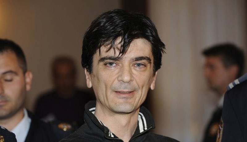 Najpoznatiji šibenski zatvorenik Dragan Paravinja progutao žilete i ...